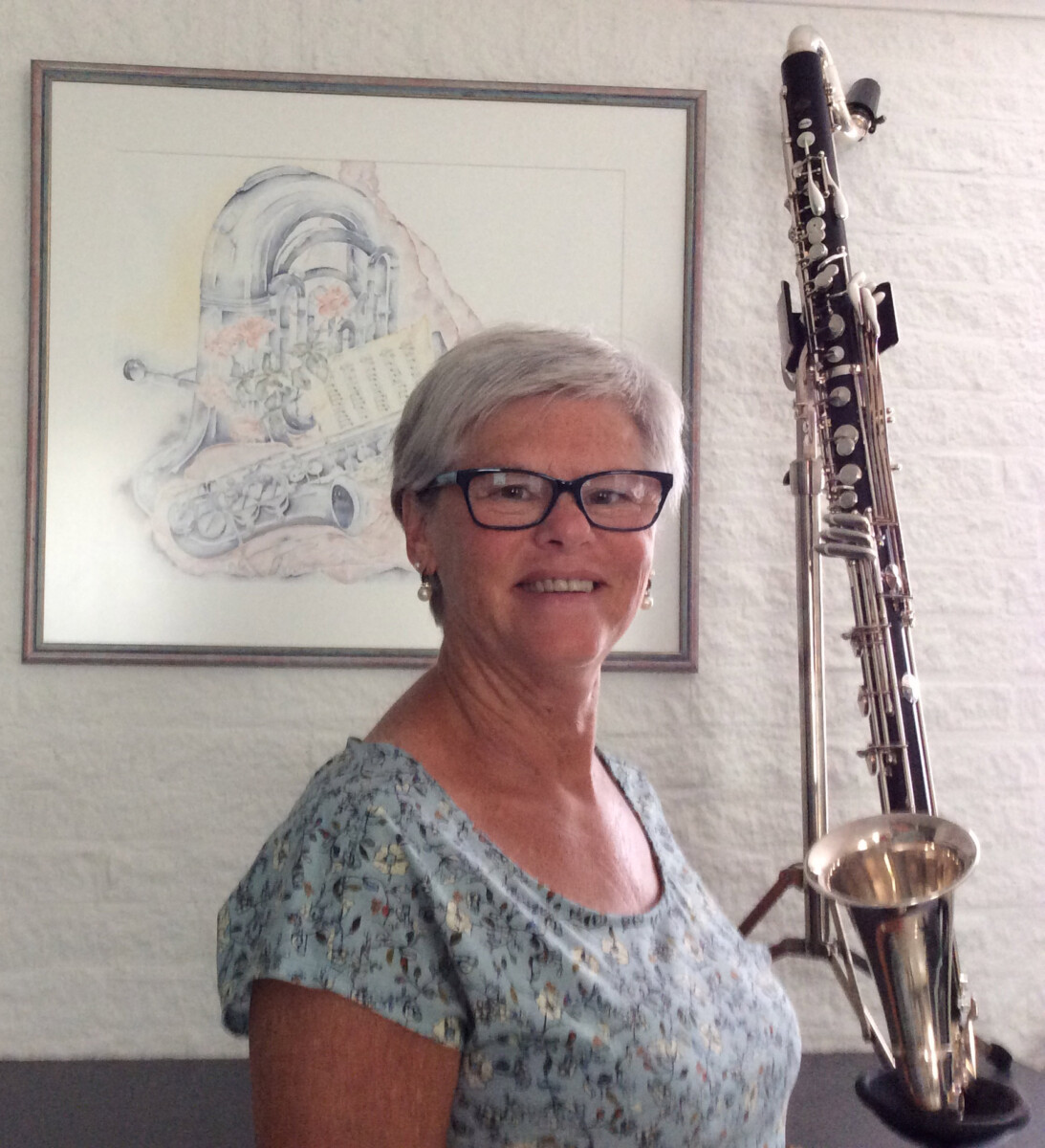 Maria Arends ontvangt lintje - Harmonie Angeren